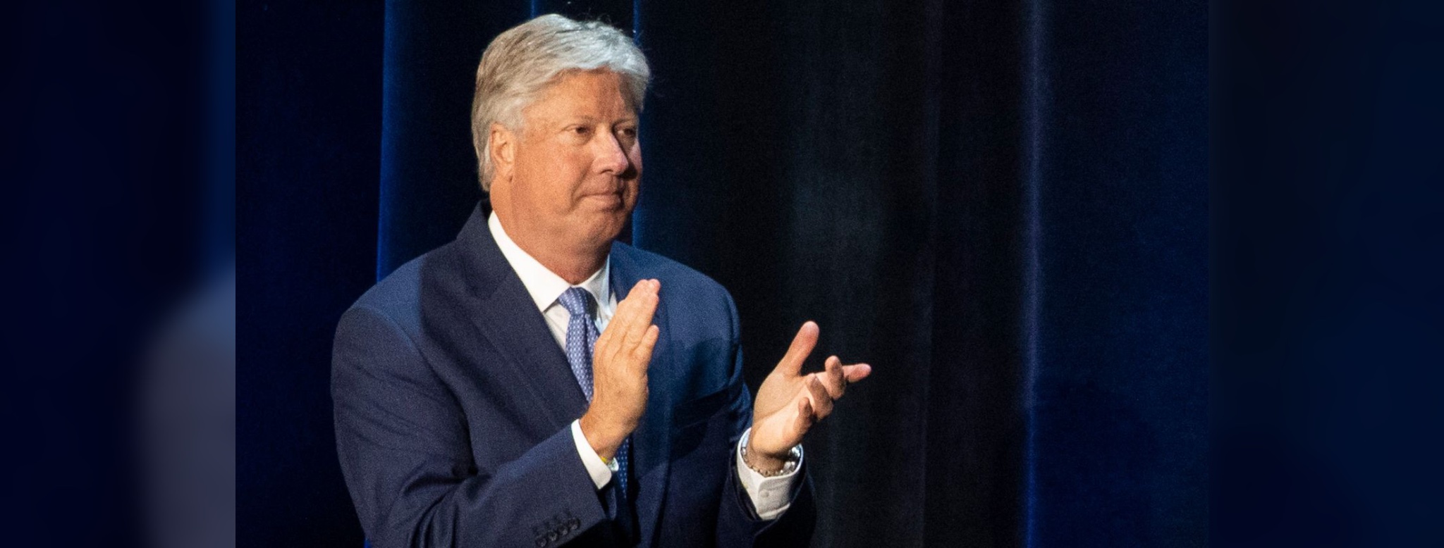 Pastor Of Gateway Church, Robert Morris, Confesses 'Inappropriate ... Pastor Of Gateway Church, Robert Morris, Confesses 'Inappropriate ...